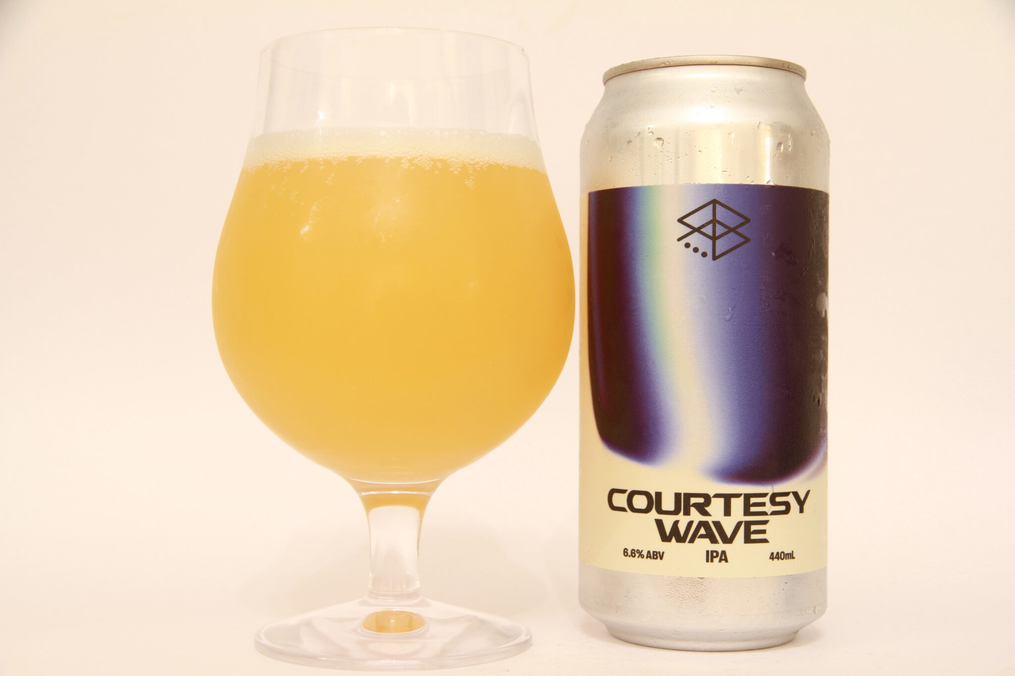 「レンジブリューイング カーテシーウエーブ」トロピカル＆スーパージューシなヘイジー系IPA！ - エンジョイ★ビアーズ